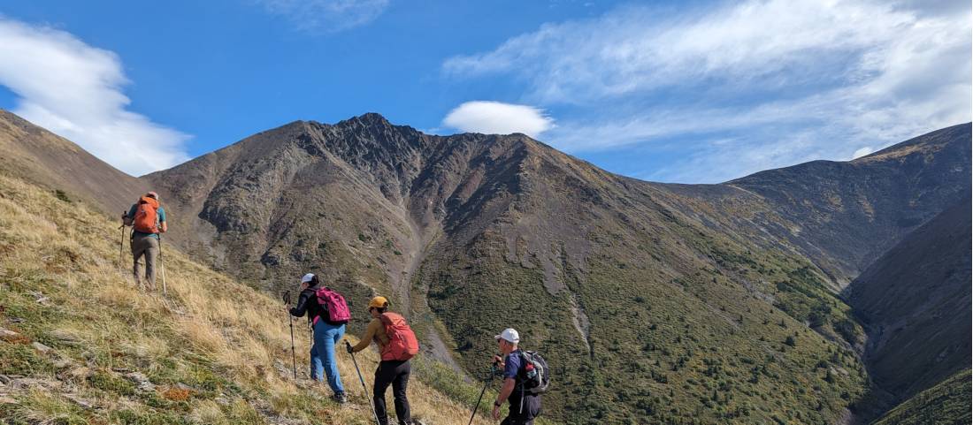 Hiking Glossary: 42 Popular Terms You Need to Know | Great Canadi